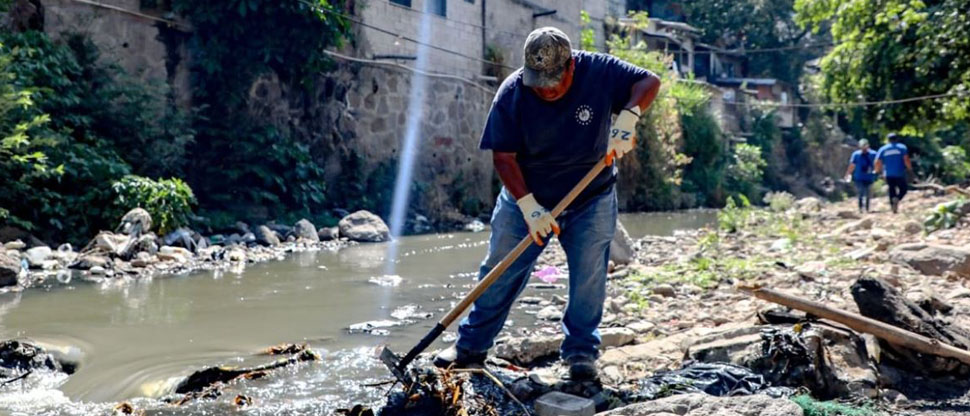 Jornada de limpieza en quebrada el Talapo antes de la llegada del ...