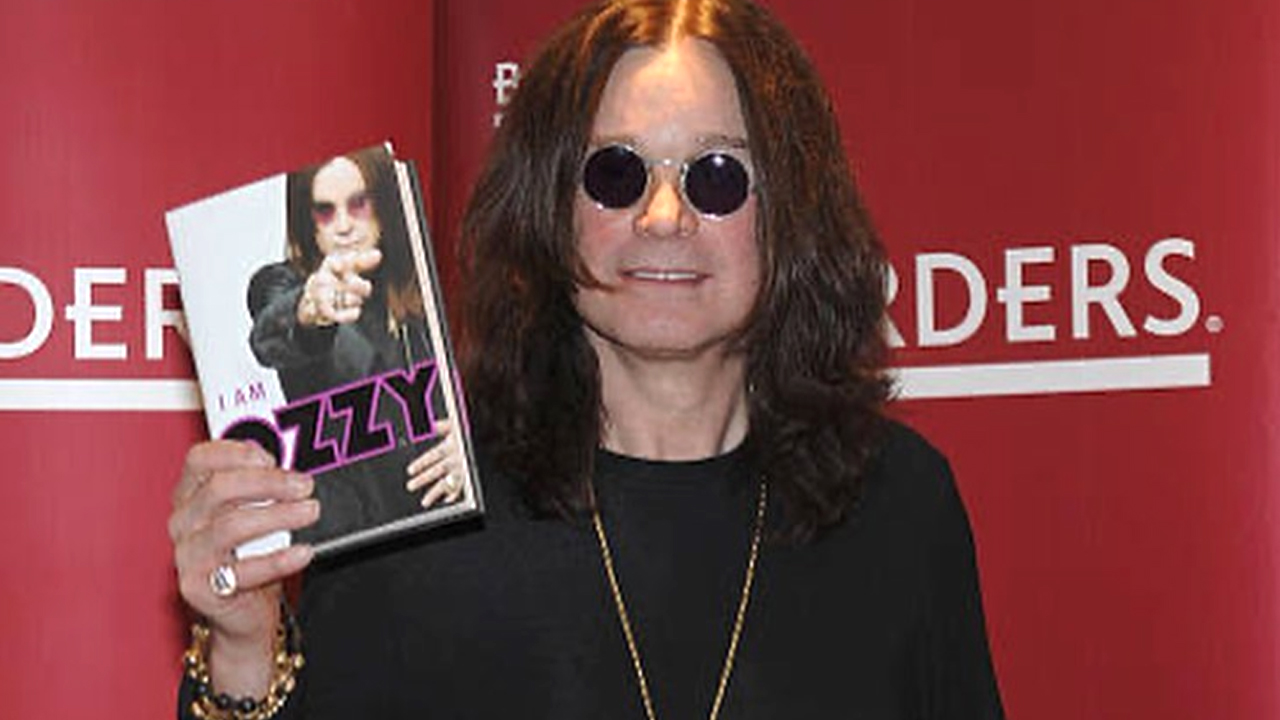 John Michael Osbourne, mundialmente conocido como Ozzy, apodo que ...