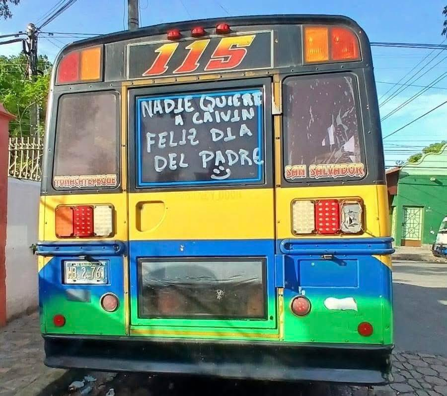Muy a su estilo: transportistas mandan peculiar saludo por el Día del ...